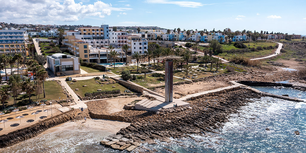 St George's Beach and Monument